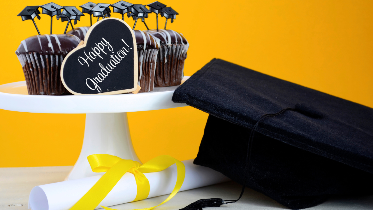 Planning The Best Graduation Party With iStratus | iStratus